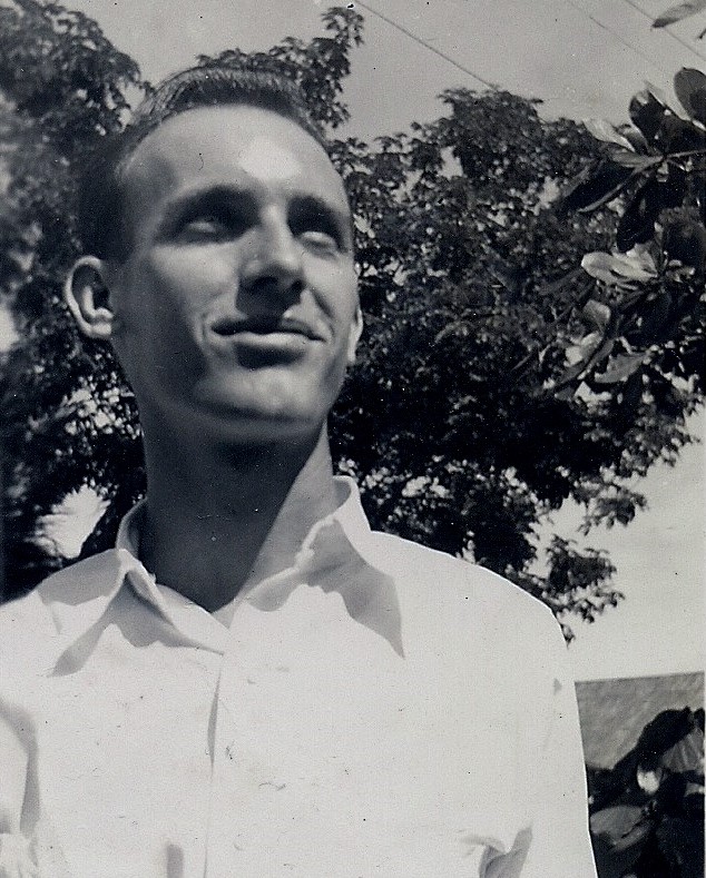 LOWE, John Wesley (1925-2013) – Out Island Boy